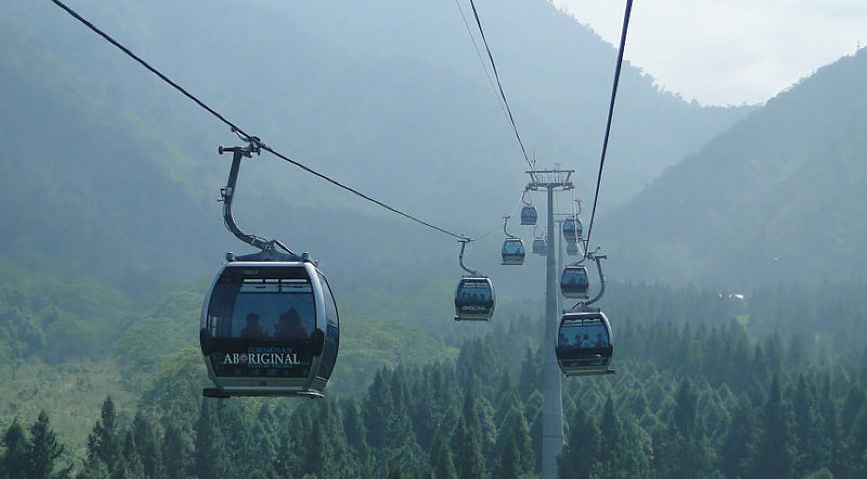 Support builds for Amsterdam gondola over IJ river | NL Times
