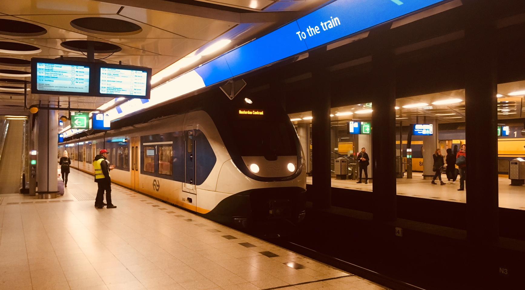 Damaged overhead lines disrupting Schiphol train traffic | NL Times