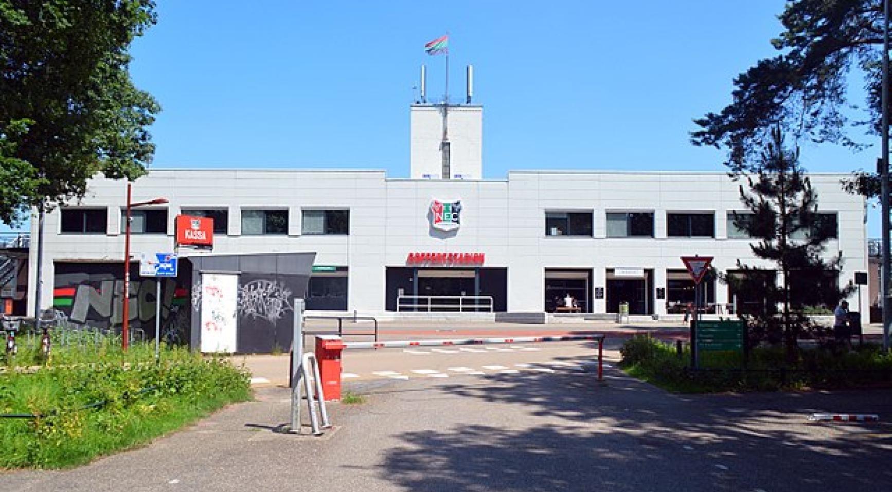 Football stadiums' peak load standard unsafe; All stadiums in NL must ...