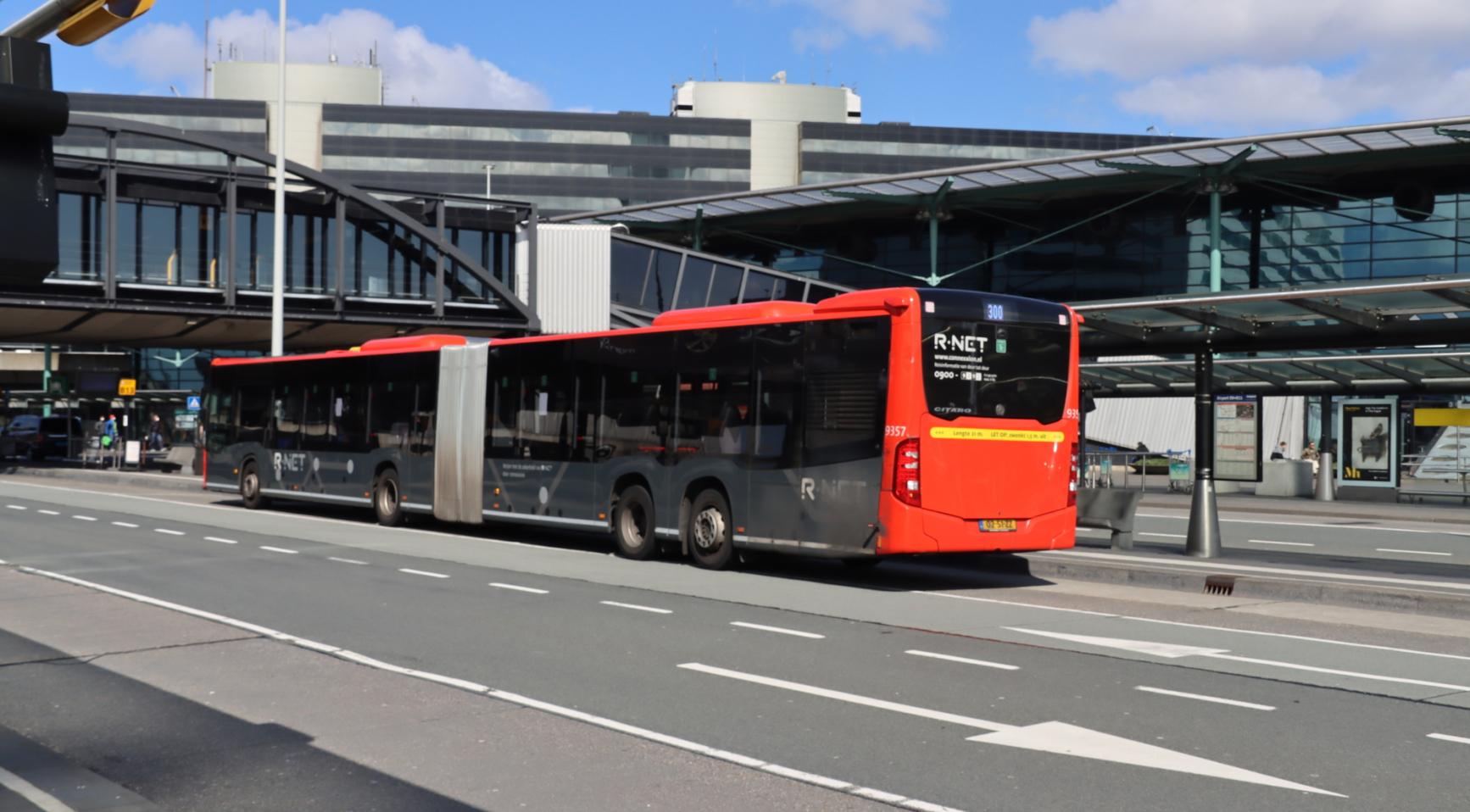 Many bus drivers to go on 3-day strike from Wednesday | NL Times