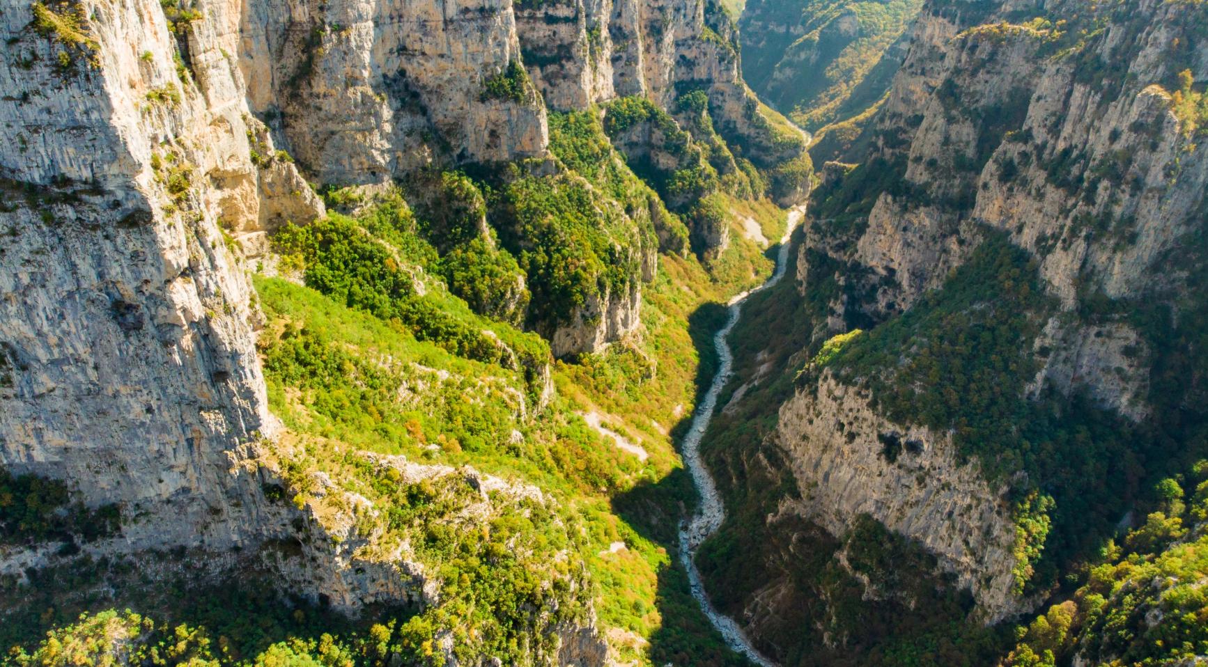 64-year-old Dutch woman found dead in 300-meter gorge in Northwestern ...