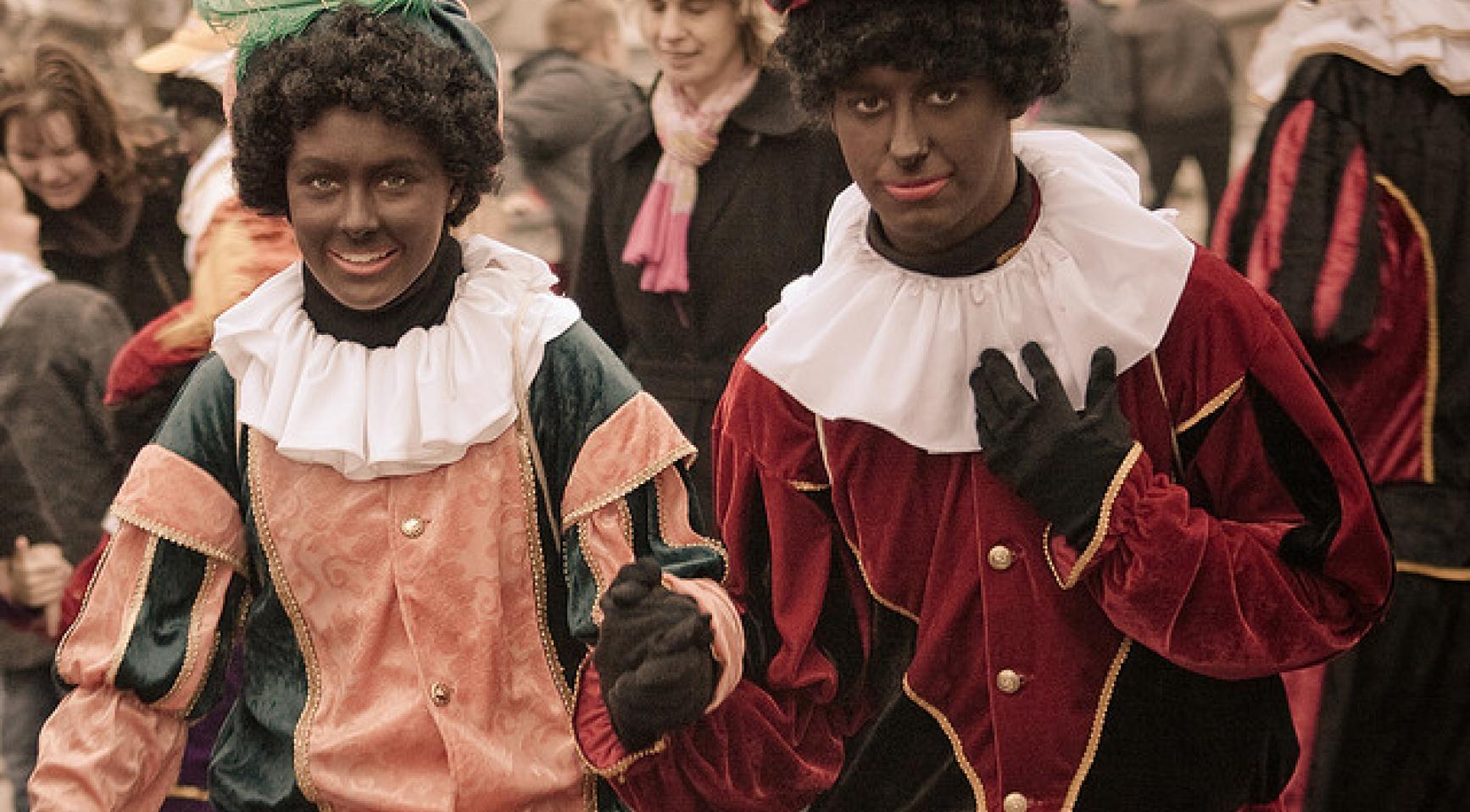 Pro-Zwarte Piet action group charge into Utrecht primary school | NL Times