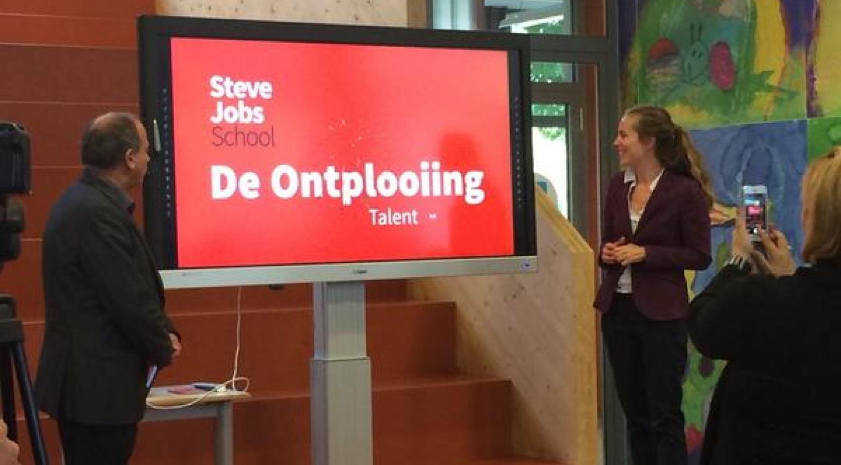 Amsterdam's first "Steve Jobs" school opens Friday | NL Times